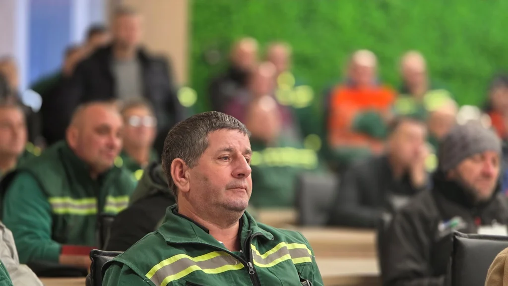 Općina Velika Kladuša: Održan sastanak sa predstavnicima Sindikata i ...