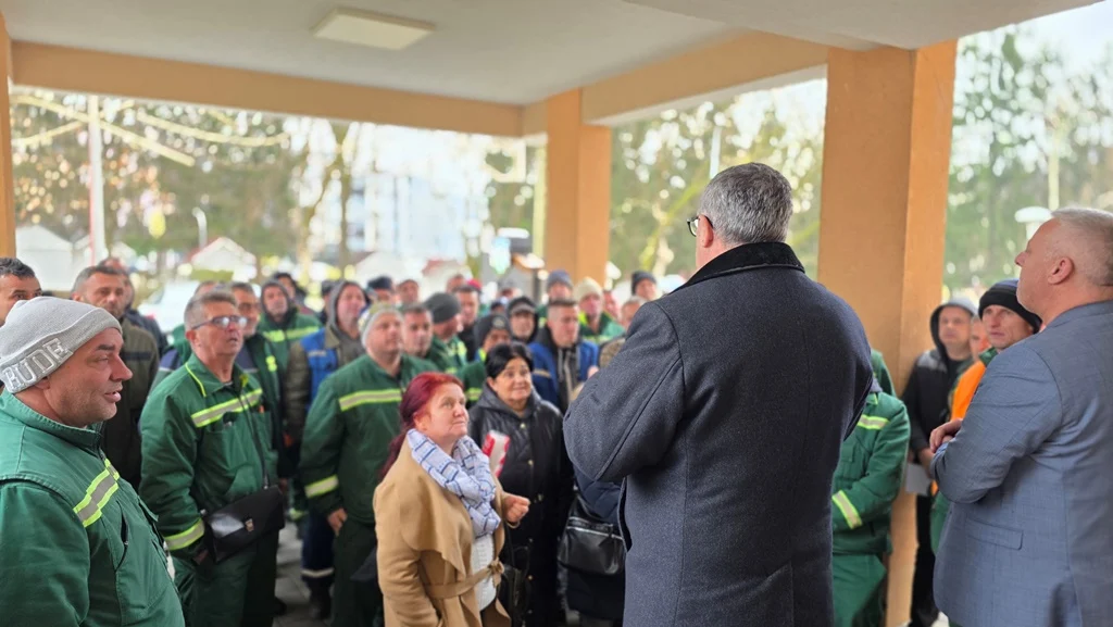 Općina Velika Kladuša: Održan sastanak sa predstavnicima Sindikata i ...